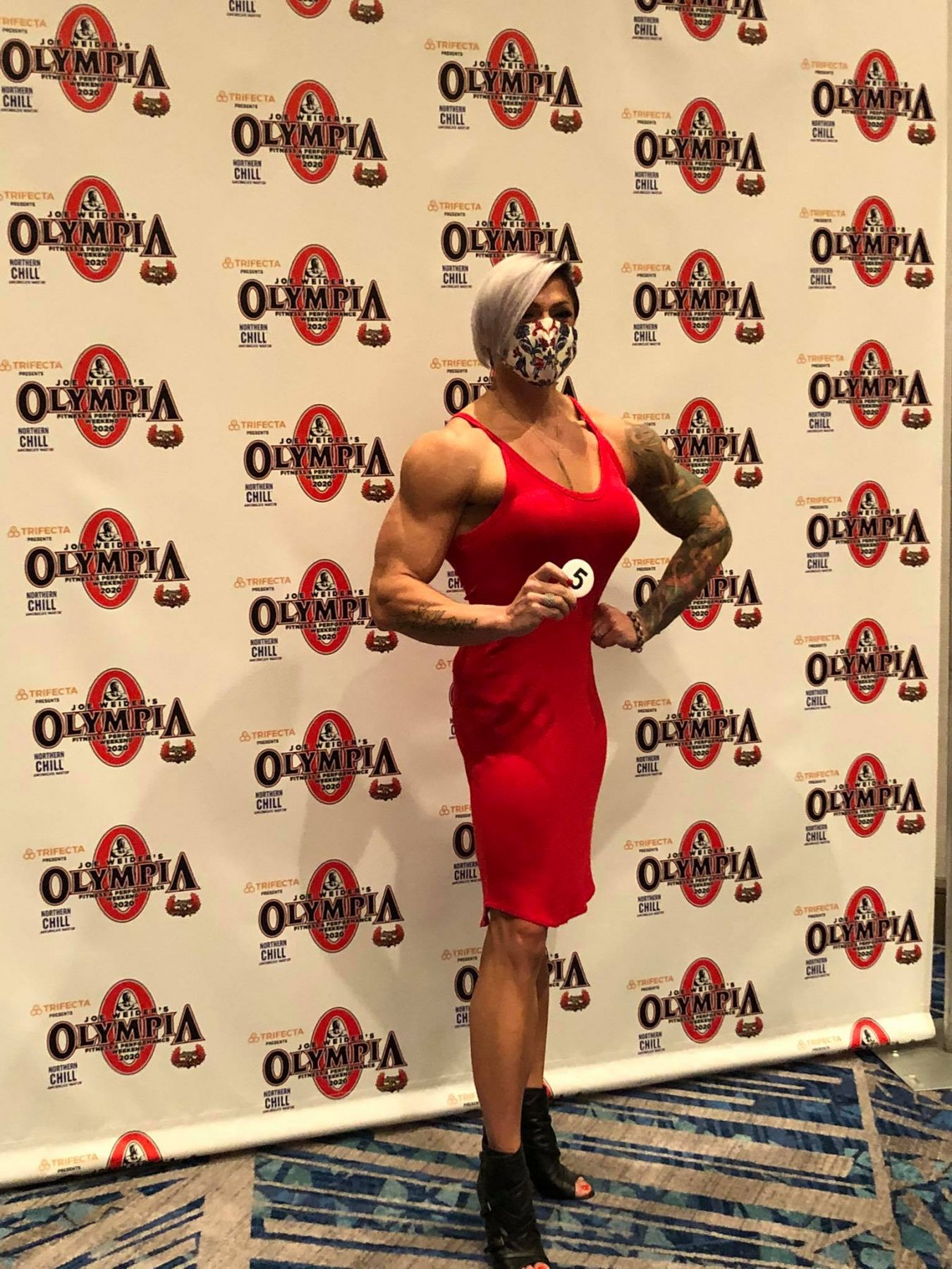 Ronnie.cz - Nicki Chartrand