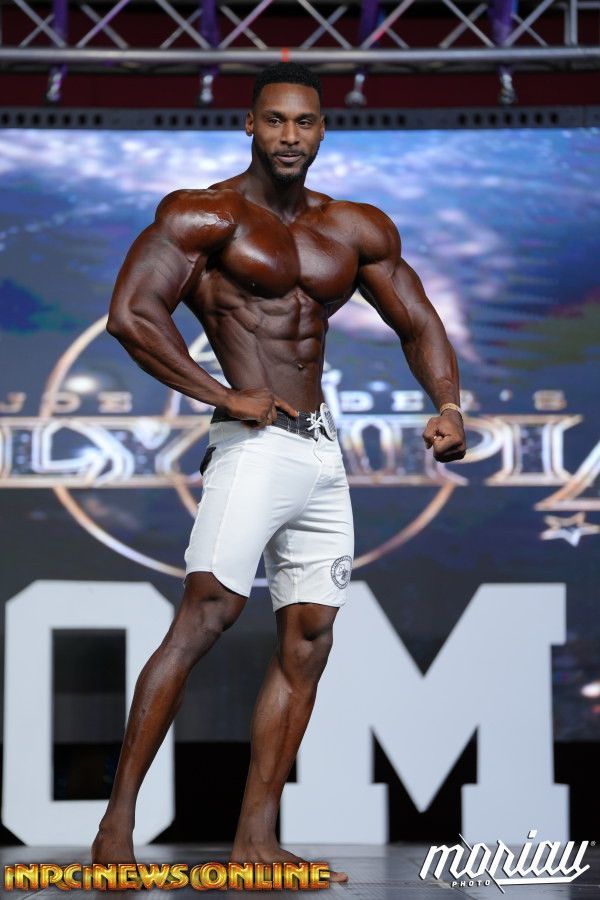 Ronnie.cz - Corey Morris