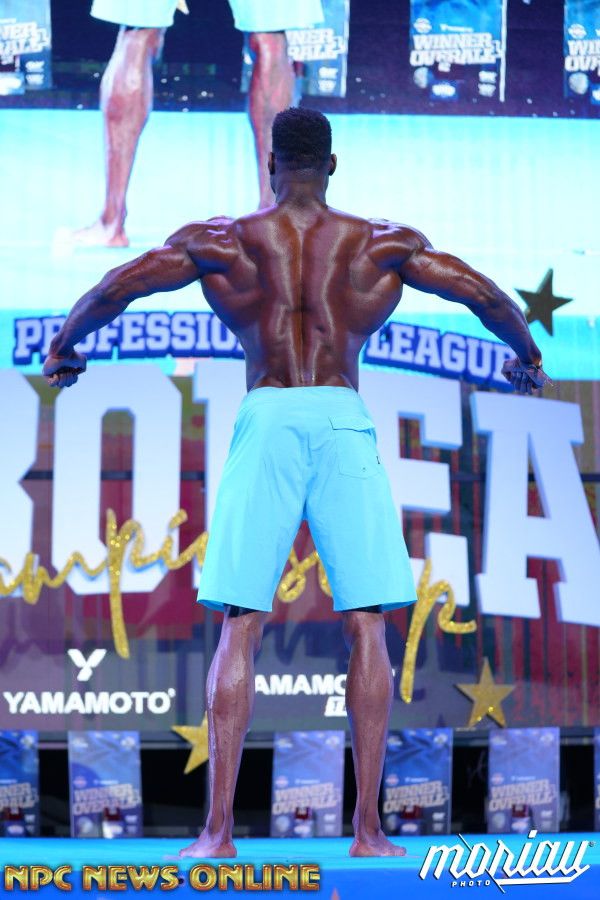 Ronnie.cz - Adeyemi Awoyemi