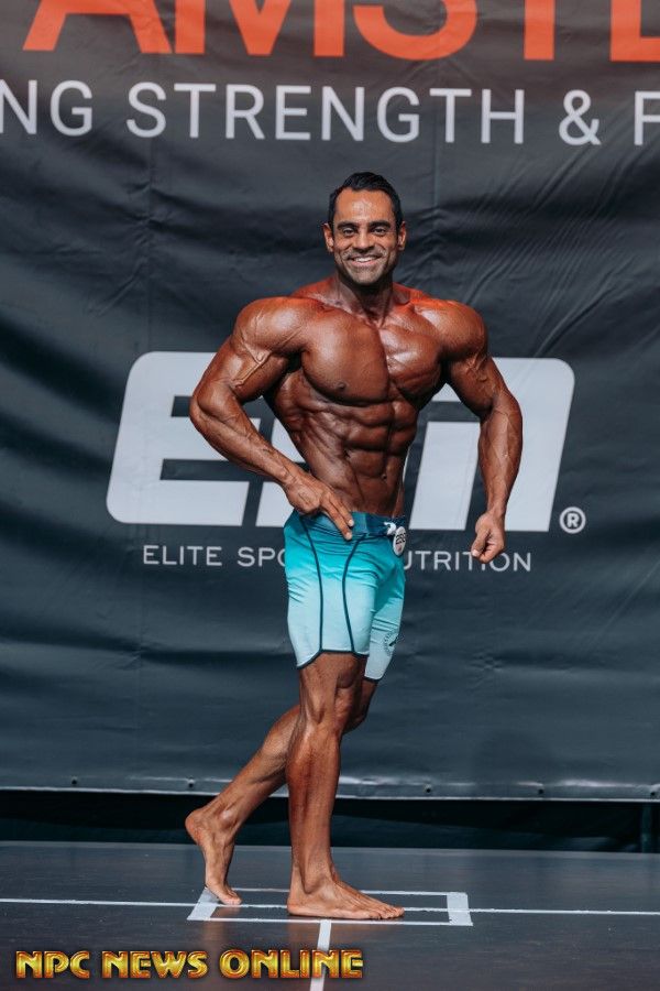Ronnie.cz - Hossein Karimi