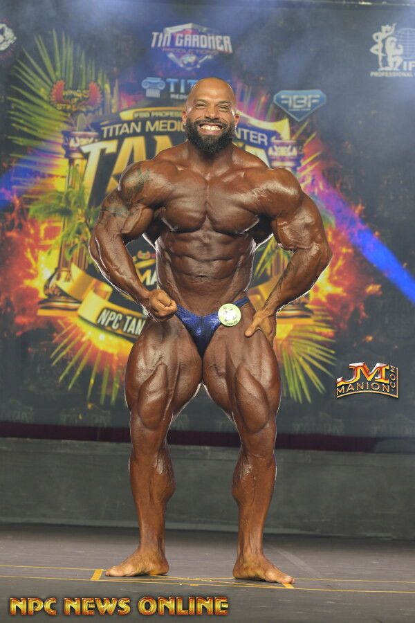 Ronnie.cz - Jonathan Delarosa